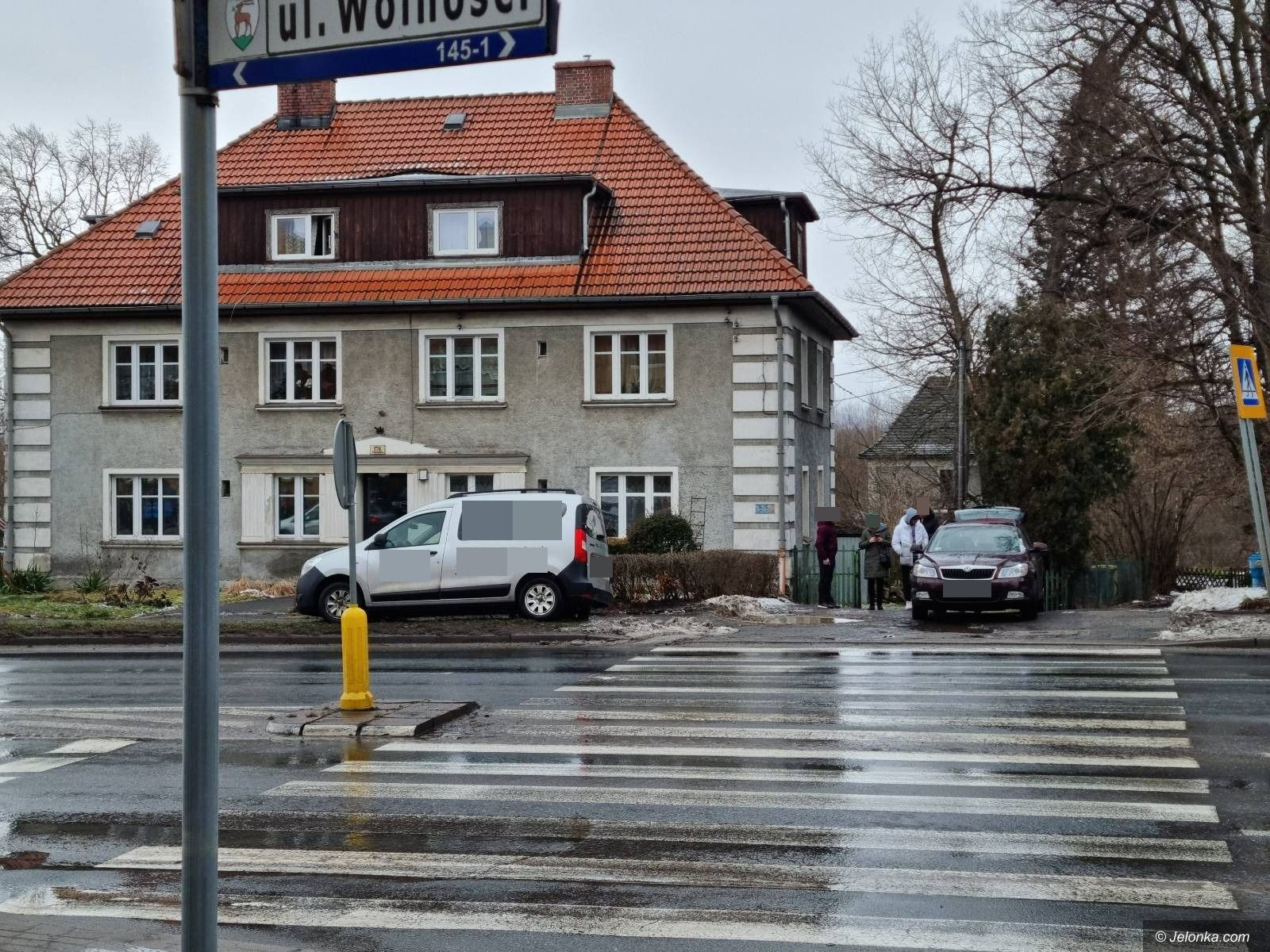 Kolizja na Wolności - Jelonka.com - wiadomości Jelenia Góra