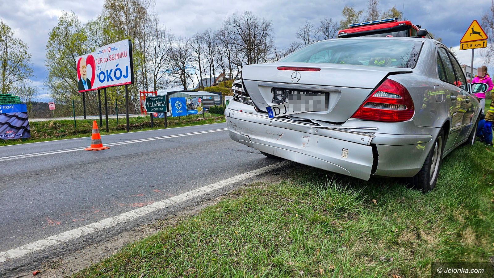 Kolizja na Sudeckiej - Jelonka.com - wiadomości Jelenia Góra