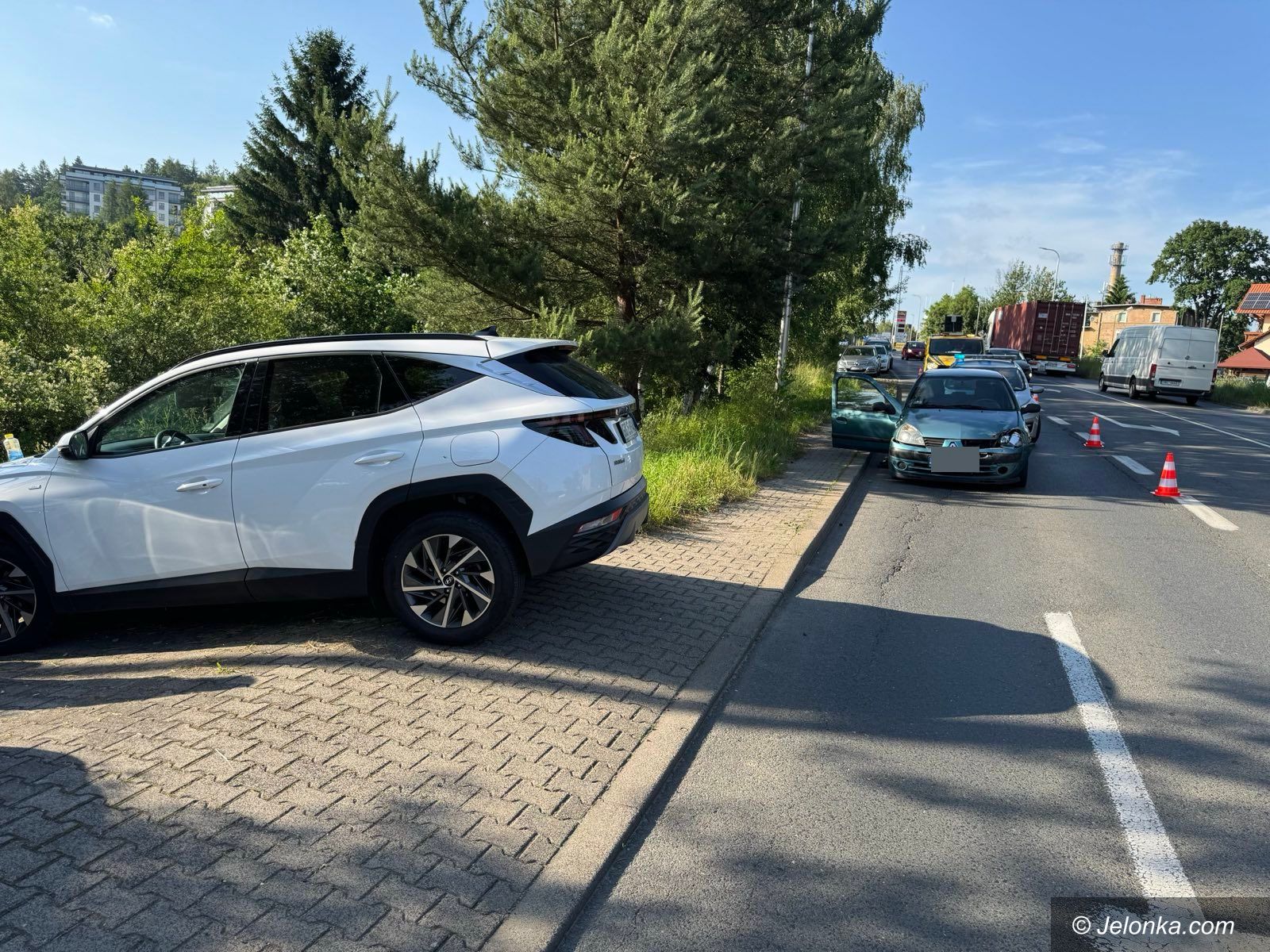 Kolizja na Zgorzeleckiej - Jelonka.com - wiadomości Jelenia Góra